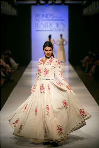 Purvi Doshi brings her latest Khadi Collection to Mumbai | News ...